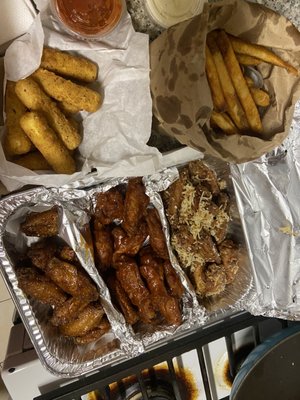 SOCAL WINGS - 174 Photos & 189 Reviews - 1800 Atlantic Ave, Long Beach ...