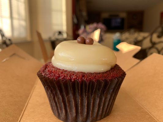 CUPCAKIN’ BAKE SHOP - 867 Photos & 709 Reviews - 2391 Telegraph Ave ...