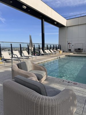 THE VIV HOTEL A TRIBUTE PORTFOLIO HOTEL - Updated May 2025 - 450 Photos ...