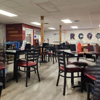 ROX CITY GRILL - Updated December 2025 - 21 Photos & 28 Reviews - 25 ...