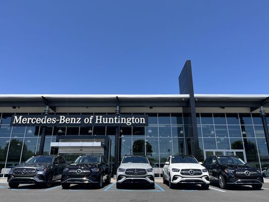 MERCEDES-BENZ OF HUNTINGTON - Updated June 2026 - 280 Photos & 125 ...