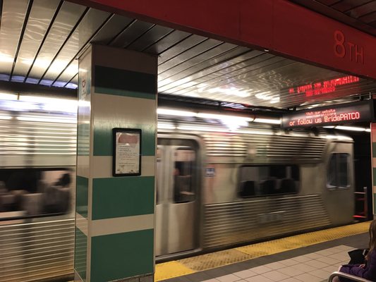 8TH & MARKET PATCO HIGH SPEED LINE - Updated September 2025 - 11 Photos ...