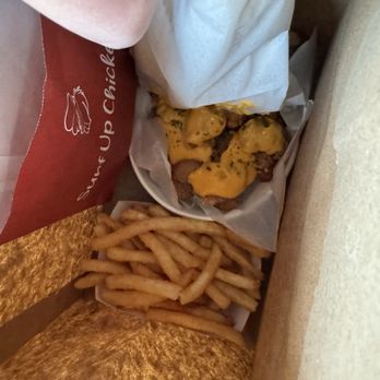 SURF UP CHICKEN - Updated June 2025 - 310 Photos & 131 Reviews - 5661 ...