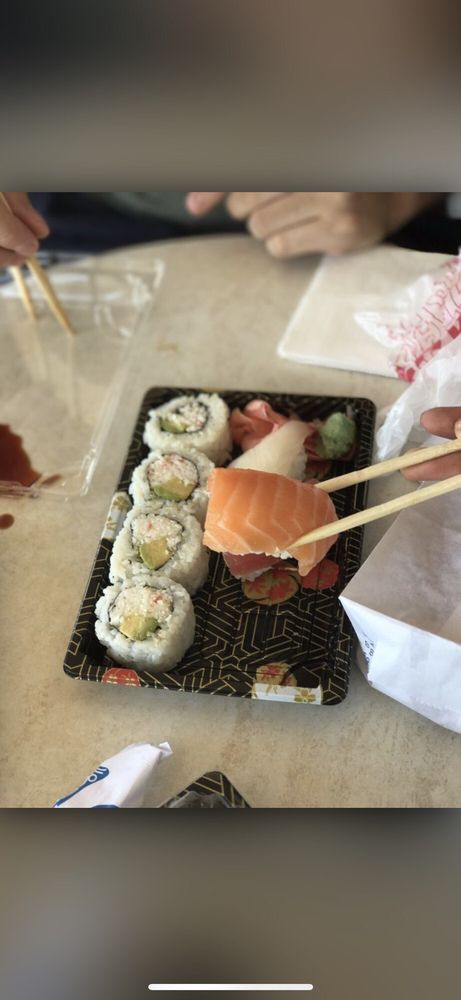 LUCKY SUSHI - Updated October 2025 - 40 Photos & 33 Reviews - 15440 ...