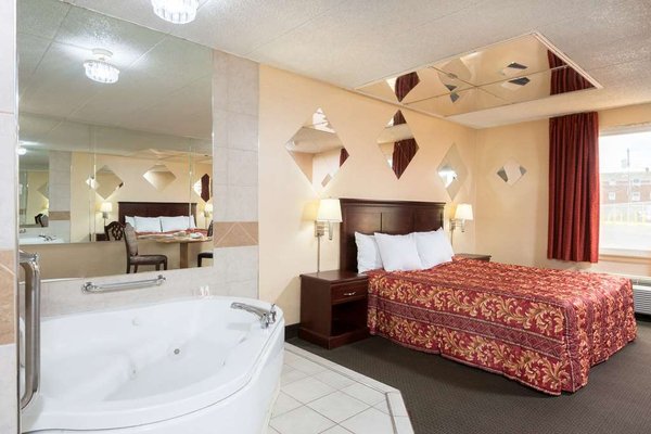 DAYS INN BY WYNDHAM PHILADELPHIA - ROOSEVELT BOULEVARD - Updated ...