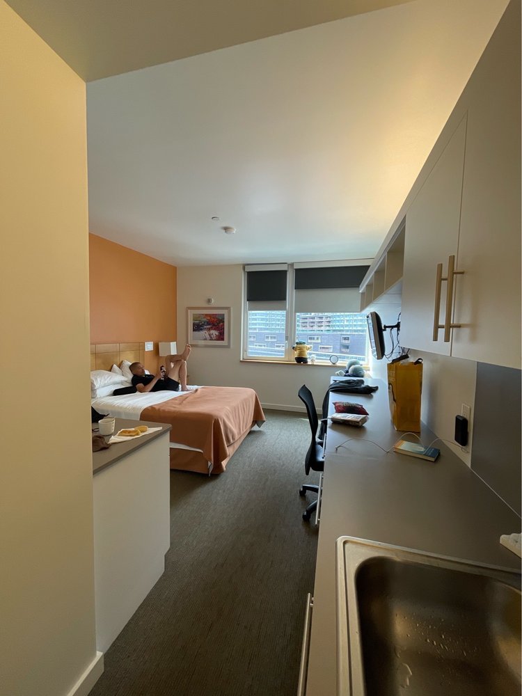 SCCA HOUSE - Updated December 2025 - 35 Photos - 207 Pontius Ave N ...