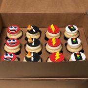 SWEET TWEETS BAKESHOP - 698 Photos & 119 Reviews - Desserts - Oakland ...