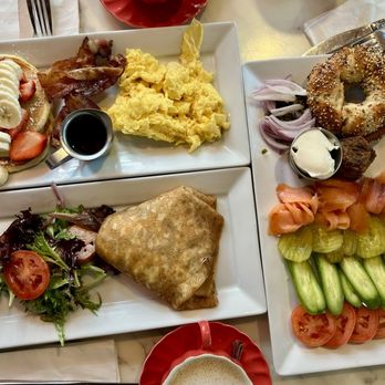 BLUE DAISY - Updated July 2024 - 2836 Photos & 2081 Reviews - 609 ...