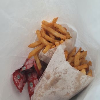 GUS JR - Updated February 2025 - 129 Photos & 178 Reviews - 497 E 4th ...