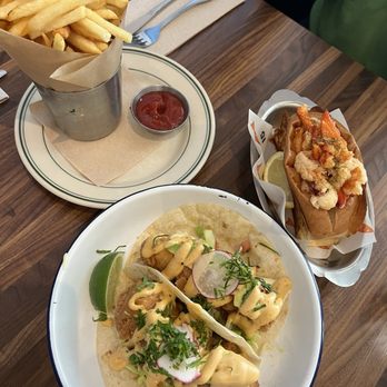 WOODHOUSE FISH - Updated July 2024 - 3709 Photos & 2615 Reviews - 1914 ...