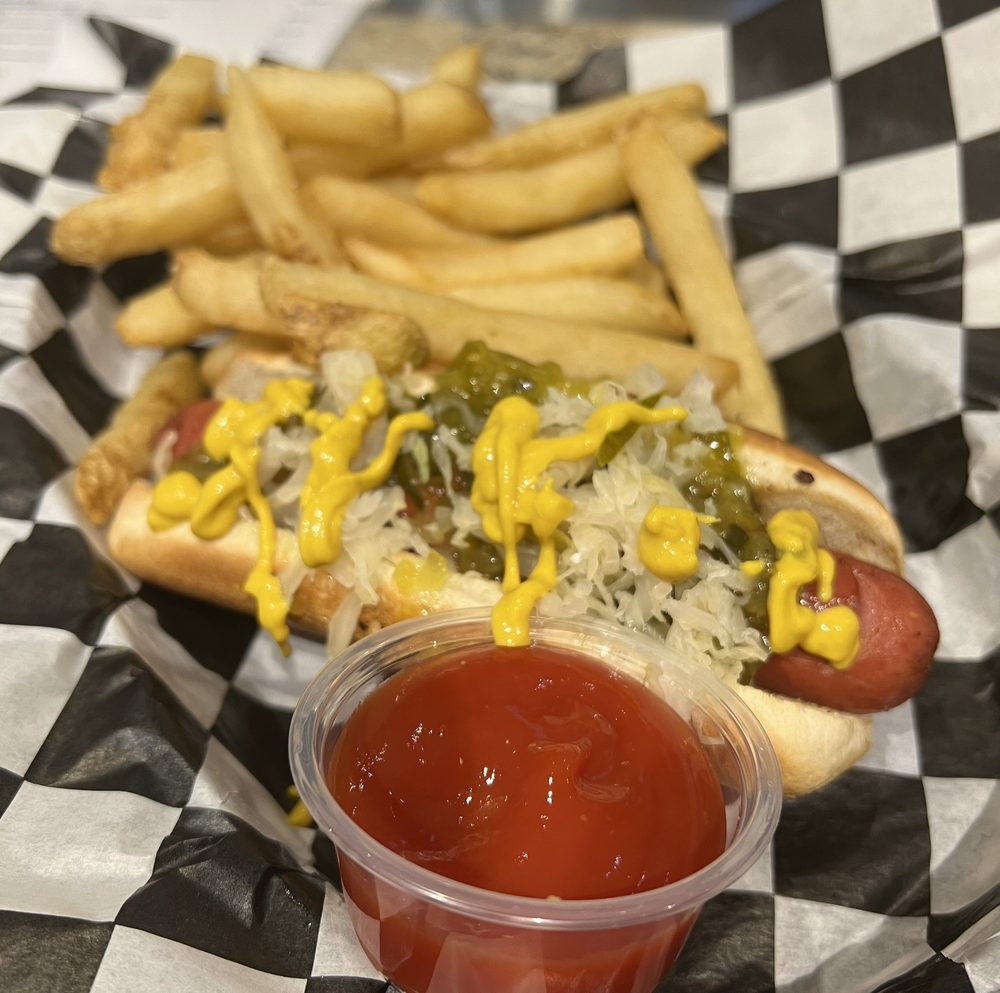 BRACKET ROOM - Updated August 2024 - 171 Photos & 199 Reviews - 1 ...