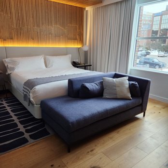 CANOPY BY HILTON PORTLAND WATERFRONT - Updated August 2024 - 241 Photos ...