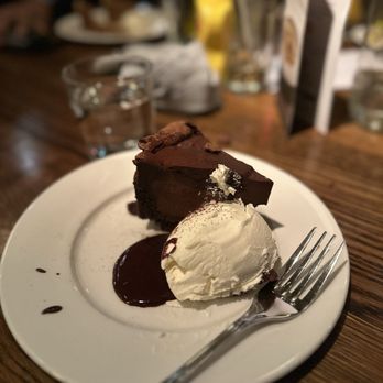 BEATRIX - Updated May 2025 - 839 Photos & 533 Reviews - 272 Oakbrook ...