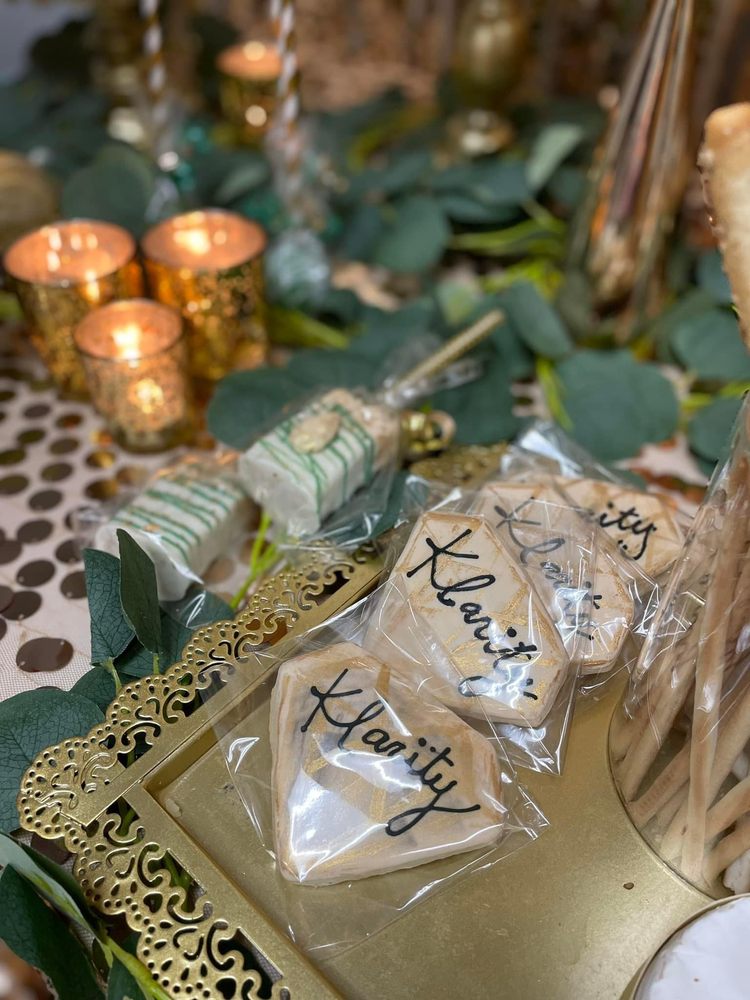 KREATIVELY KISHA - Updated October 2025 - 17 Photos - 8807 Thornton Rd ...