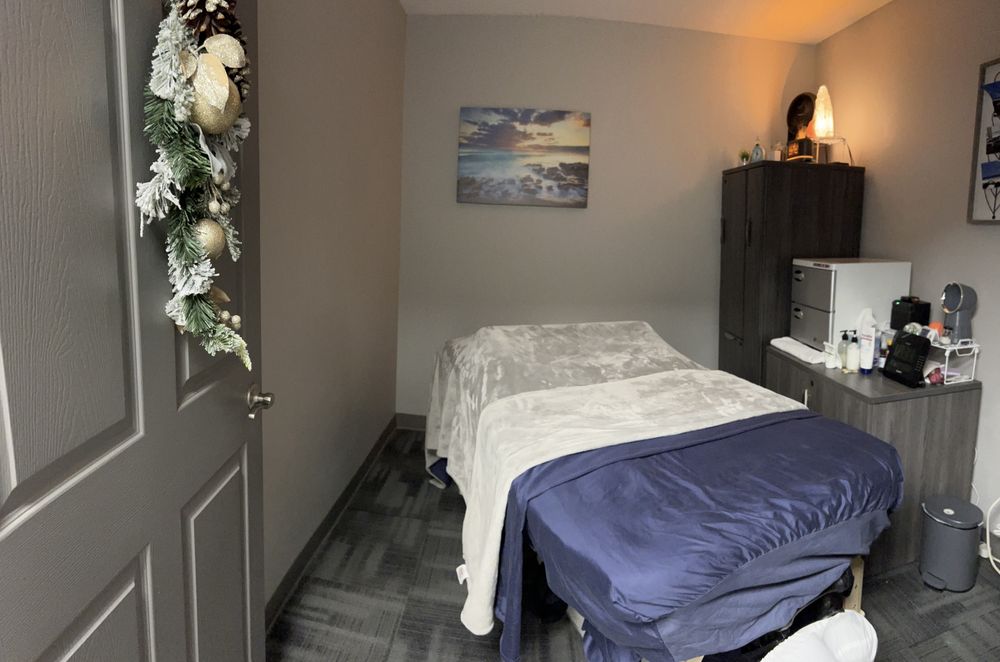 LEE MILLER MASTER MASSAGE THERAPIST - Updated December 2025 - 15 Photos ...