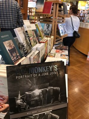 LEMURIA BOOK STORE - 40 Photos & 23 Reviews - 4465 I 55 N, Jackson ...