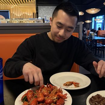 GOLDEN APPLE BUFFET - Updated January 2026 - 46 Photos & 60 Reviews ...