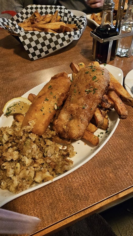 THE FORT PUB & GRILL - Updated December 2025 - 25 Photos - 12866 Fort Road NW, Edmonton, Alberta ...