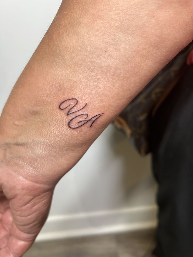 BASE TO FACE - Updated October 2025 - 102 Photos - 70 Silton Road ...