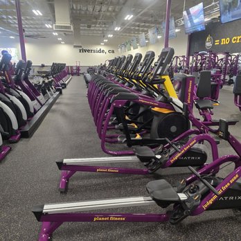 PLANET FITNESS - Updated January 2026 - 47 Photos & 13 Reviews - 3380 ...