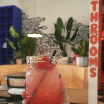 POUNDS - Updated May 2025 - 131 Photos & 138 Reviews - 6 Broadway N ...