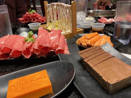 SUPREME HOT POT - 182 Photos & 96 Reviews - 2301 Columbia Pike ...