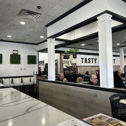 TASTY BISCUIT - Updated August 2025 - 122 Photos & 101 Reviews - 1112 E ...