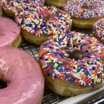 MASTER HOMEMADE DONUTS - Updated December 2025 - 46 Photos & 49 Reviews ...