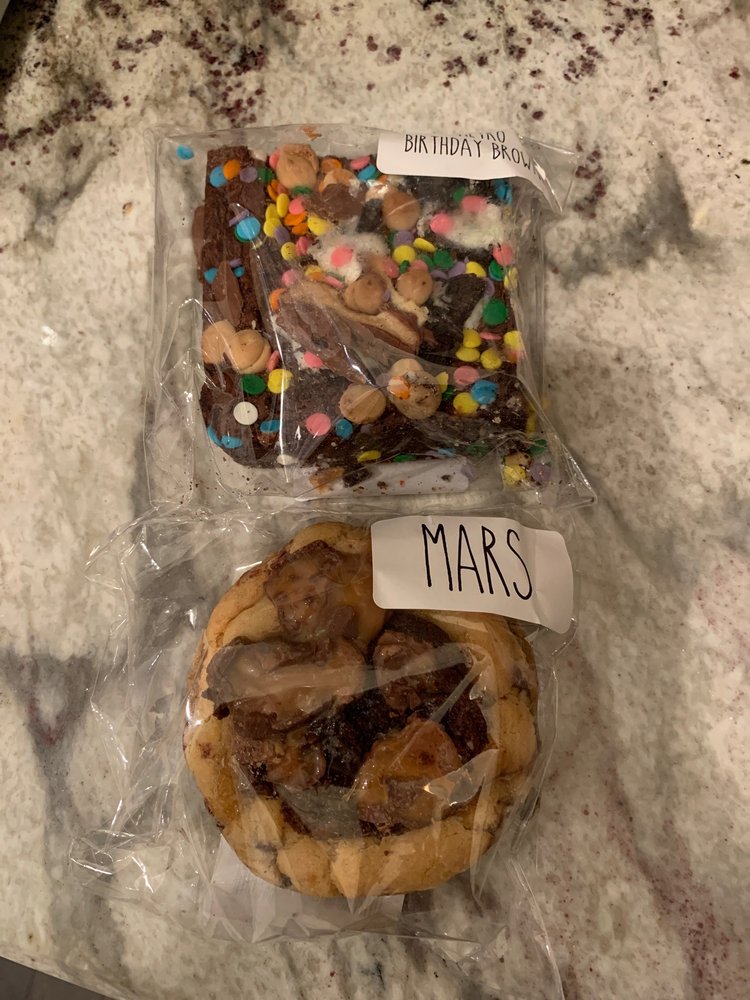 MACKAYS BAKERY - Updated February 2025 - Pickering, Ontario - Desserts ...