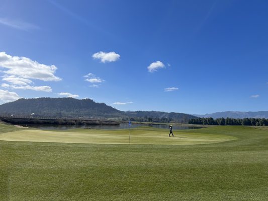 BAR RUN GOLF & RV RESORT - 12 Photos - 640 Shady Dr, Roseburg, Oregon ...