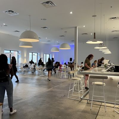 THE KEE - Updated May 2024 - 28 Photos & 14 Reviews - 225 Neilston St ...