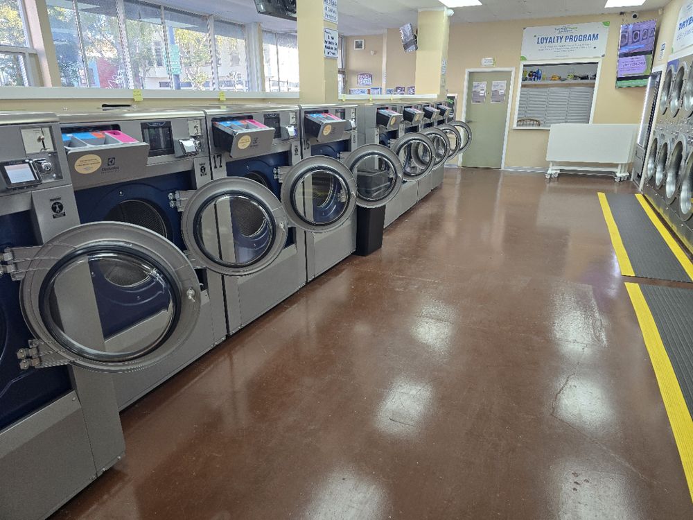 TOSS N TURN LAUNDRY - Updated September 2025 - 18 Photos & 13 Reviews ...