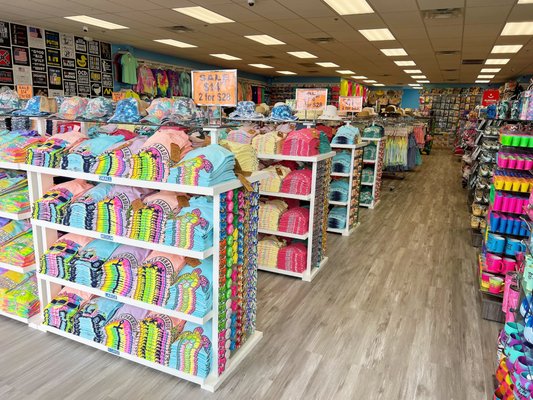 WAVE BEACH STORE - Updated July 2025 - 15500 Panama City Beach Pkwy ...