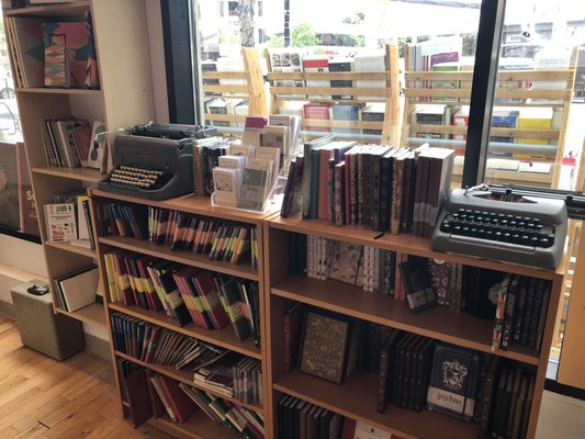 PAGES BOOKS ON KENSINGTON - 15 Photos & 21 Reviews - 1135 Kensington ...