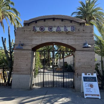 LOCALE NEIGHBORHOOD ITALIAN - Updated November 2024 - 995 Photos & 572 ...