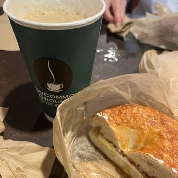 UNCOMMON GROUNDS - Updated August 2025 - 171 Photos & 261 Reviews ...