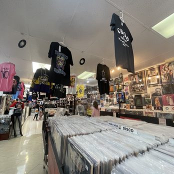 VINYL ASYLUM - Updated December 2025 - 65 Photos & 39 Reviews - 2028 ...