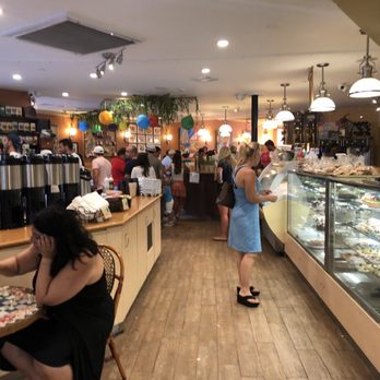 BEACH BAKERY - Updated July 2024 - 193 Photos & 194 Reviews - 112 Main ...