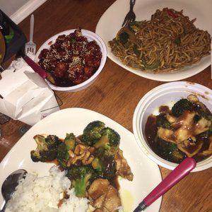 TANG’S HALAL CHINESE RESTAURANT - 35 Photos & 31 Reviews - 2223 Ridge ...