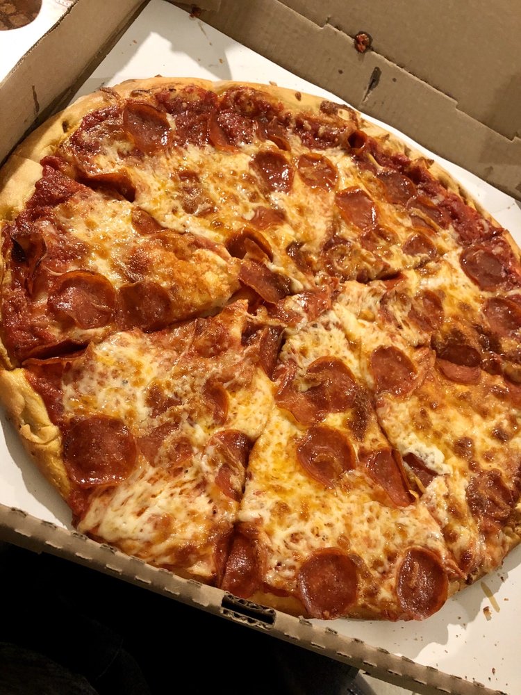 FATZO’S PIZZA - 10 Photos & 42 Reviews - 346 E Main St, Rockford ...