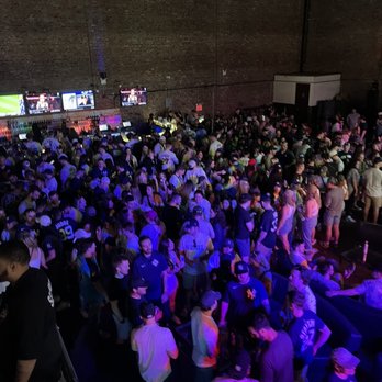 BILLY’S SPORTS BAR - Updated January 2025 - 189 Photos & 196 Reviews ...