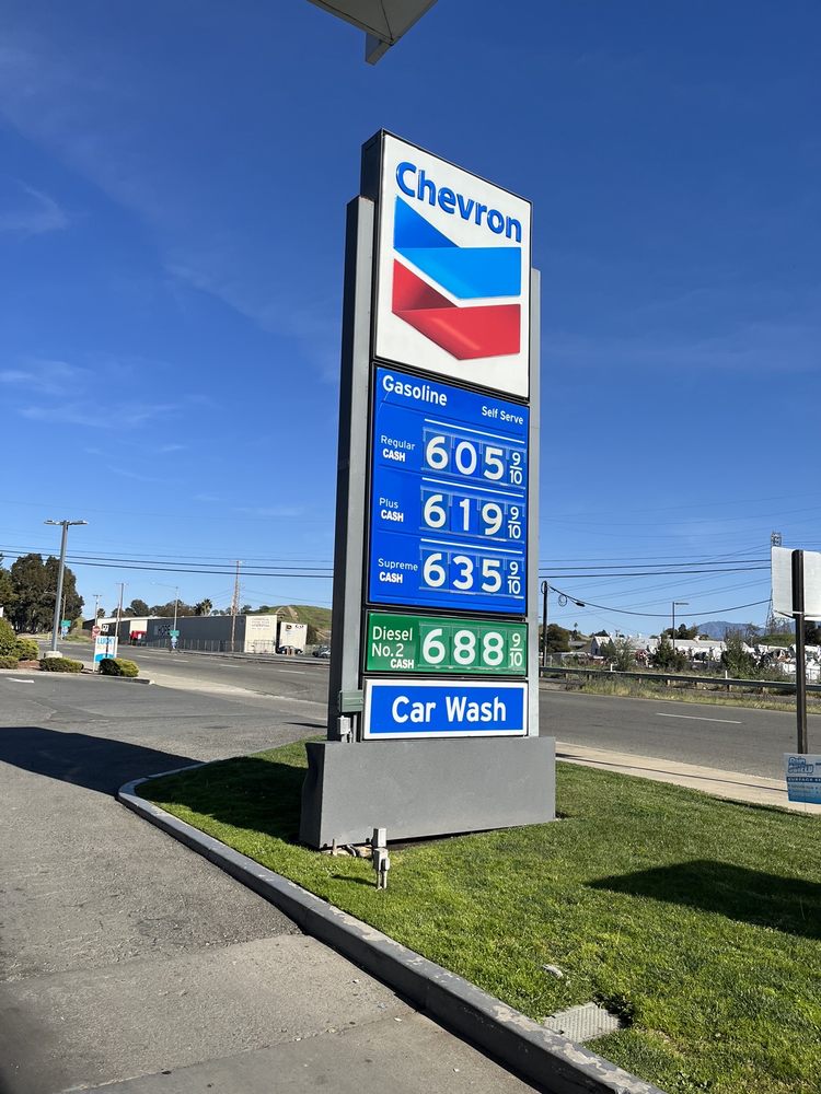 CHEVRON - Updated August 2025 - 12 Reviews - 61 Arthur Rd, Martinez ...