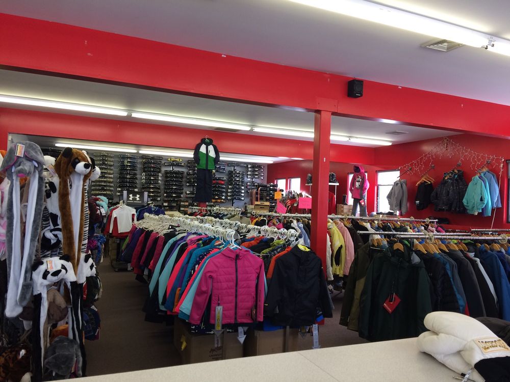 CHARLES WINDHAM MOUNTAIN SKI SHOP - Updated July 2025 - Alpine Garden ...