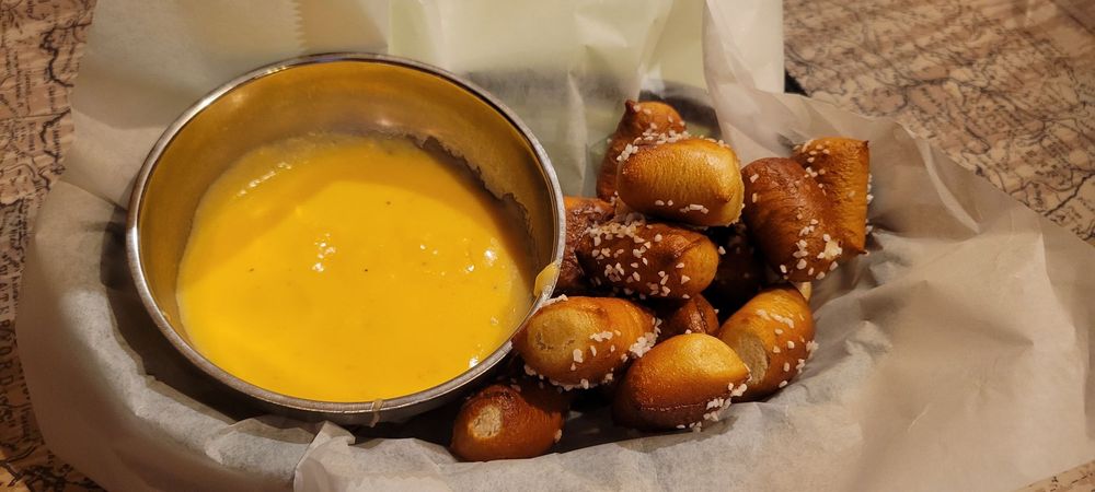 MONTEREY PUB - Updated January 2026 - 136 Photos & 181 Reviews - 1227 ...