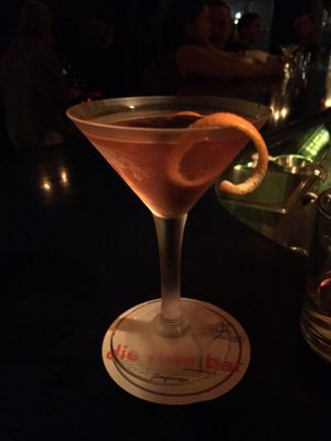 DIE ROTE BAR - Updated October 2025 - 41 Photos & 107 Reviews - Mainkai ...