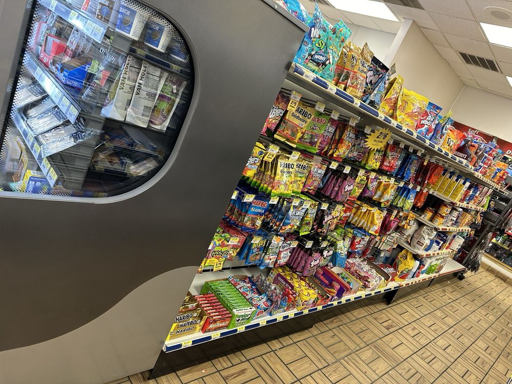 JOE’S KWIK MART - Updated October 2025 - 104 N State Rd, Marysville ...