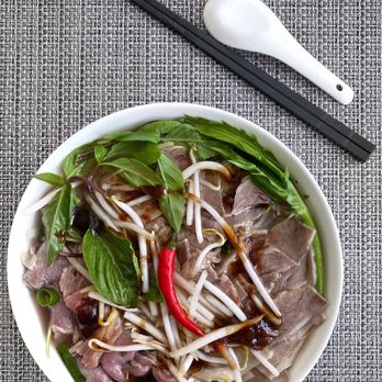 PHO FRIENDLY 18 - Updated December 2025 - 96 Photos & 43 Reviews - 8750 ...