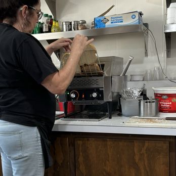 RED HILL COFFEE SHOP - Updated December 2024 - 314 Photos & 448 Reviews ...