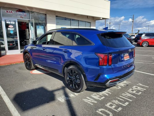 KIA COUNTRY - Updated October 2025 - 30 Photos & 225 Reviews - 1515 N ...