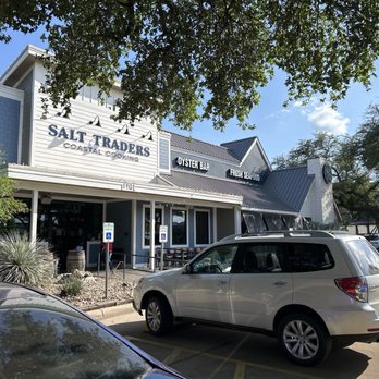 SALT TRADERS ZILKER - Updated January 2025 - 927 Photos & 491 Reviews ...
